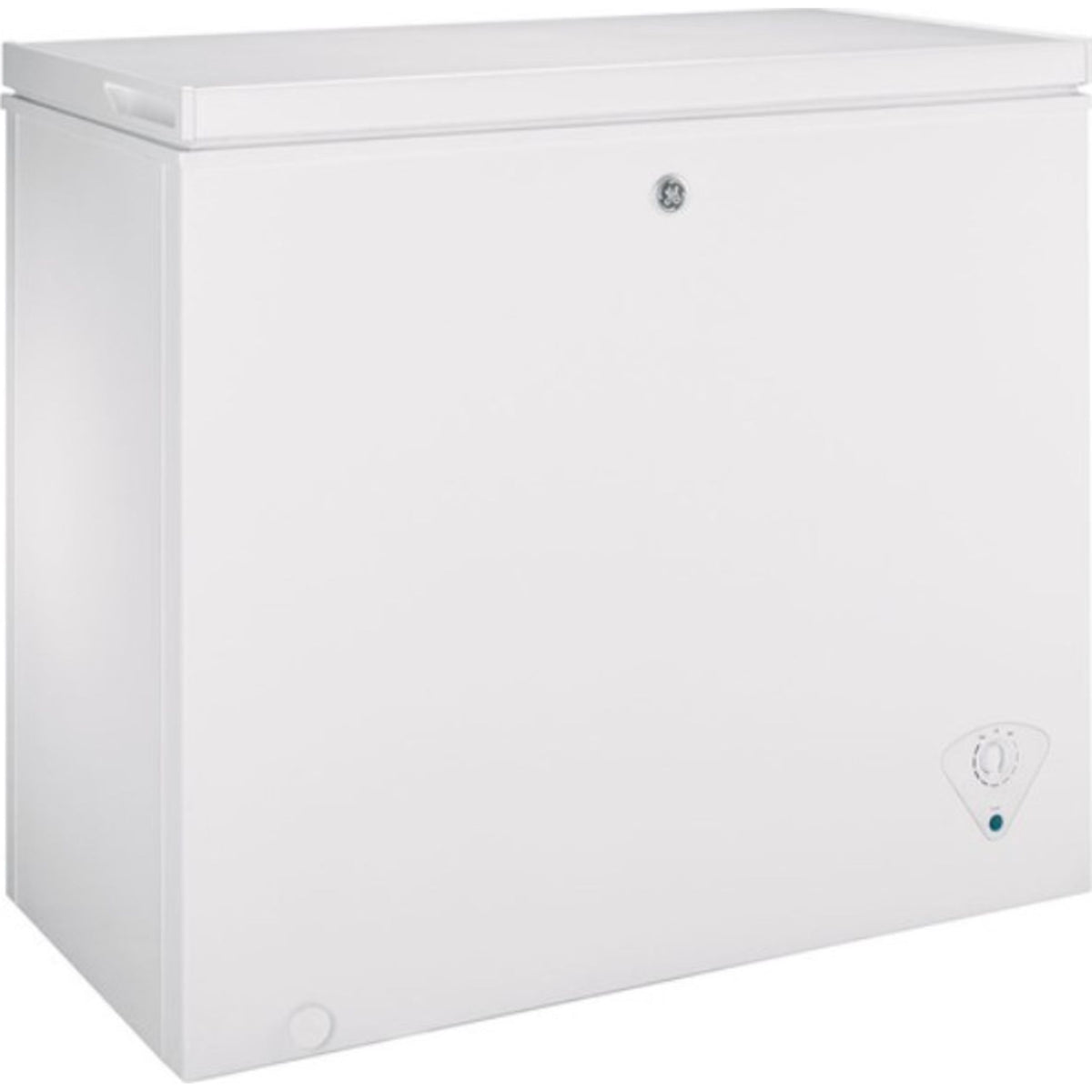 GE Chest Freezer (FCM7STWW) - White | Meubles Gilles Trembly